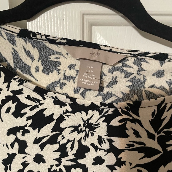 H&M | Tops | Hm Black White Floral Blouse | Poshmark